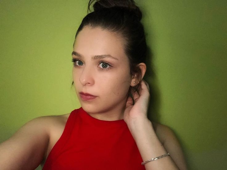 Dalexa Meneses - Show Room News